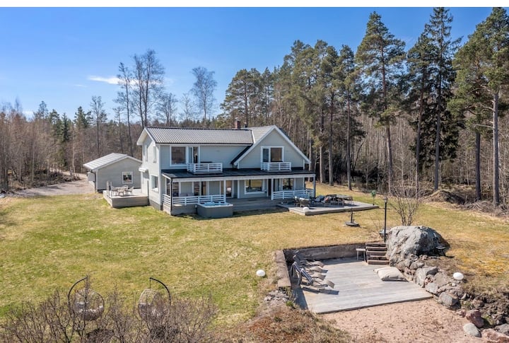 Super Fin Villa Med Egen Sandstrand Och Spabad! - Gävle