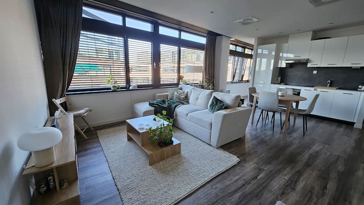 Calm And Central Apartment - Baarn