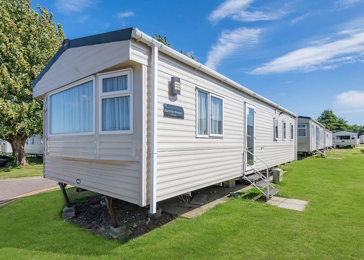 Gold Caravan 8 With Ensuite & Decking - Camber Sands