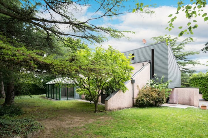 Full Spacious House In Green Neighbourhood - Annemasse