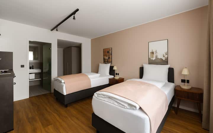 Limehome Düsseldorf Pionierstraße | Twin Suite - Düsseldorf