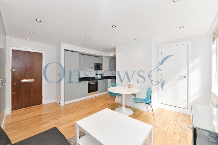 Modern 1st Floor Flat In Chelsea With A Lift - Chelsea, Londra