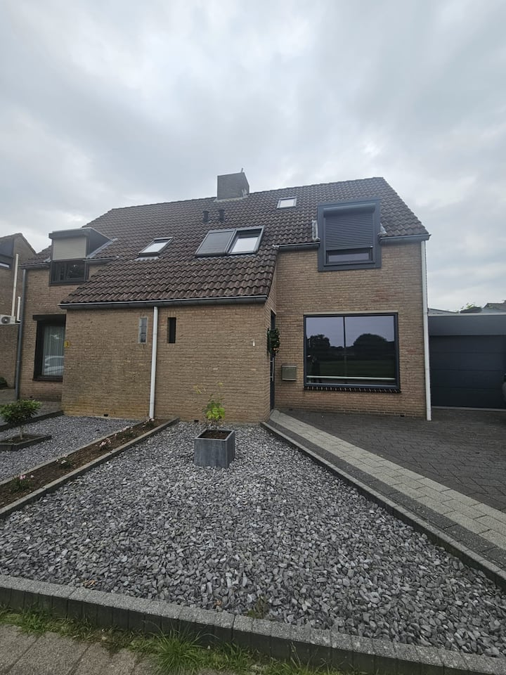 Mooie Plek In Stein!
Dé Ideale Uitvalsbasis - Sittard