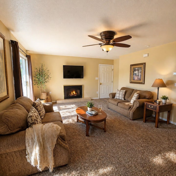 Buccaneer Bay #28 - Beachfront Bliss - Sunrise Beach, MO