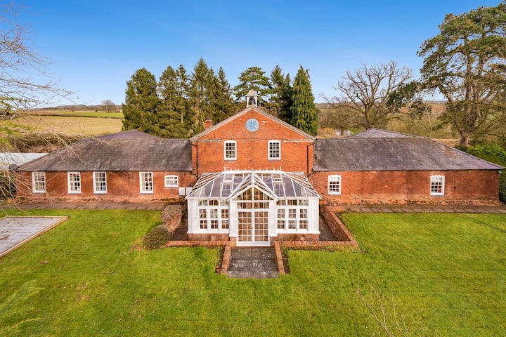 Clock Coach House - Bridgnorth