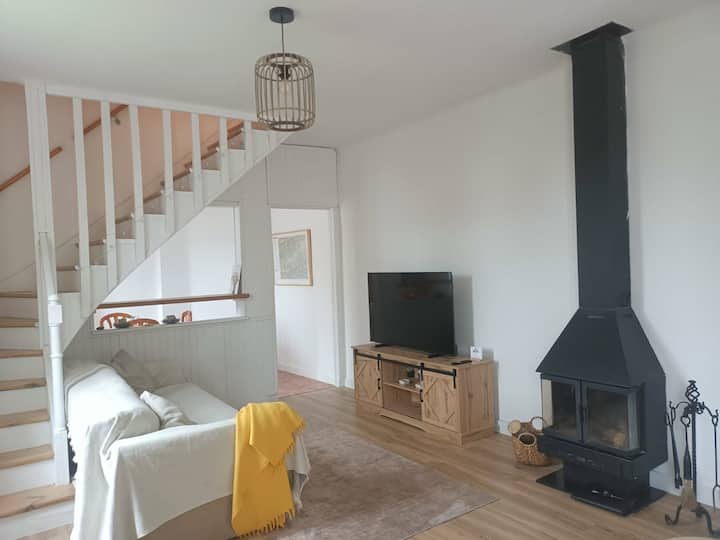 Maison Cosy à Enveitg Avec Jardin Et Cheminée - Alp, Catalonia