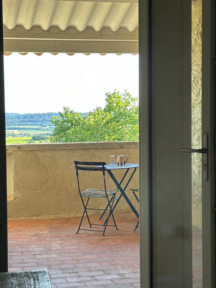 La Suite D'amour : Duplex Arty Avec Terrasse & Vue - Cucuron