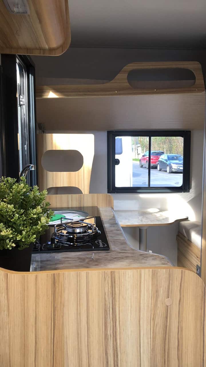 Antalya Lara Mobil Halk Plajında Karavan Tatili - Antalya Ili, Türkiye