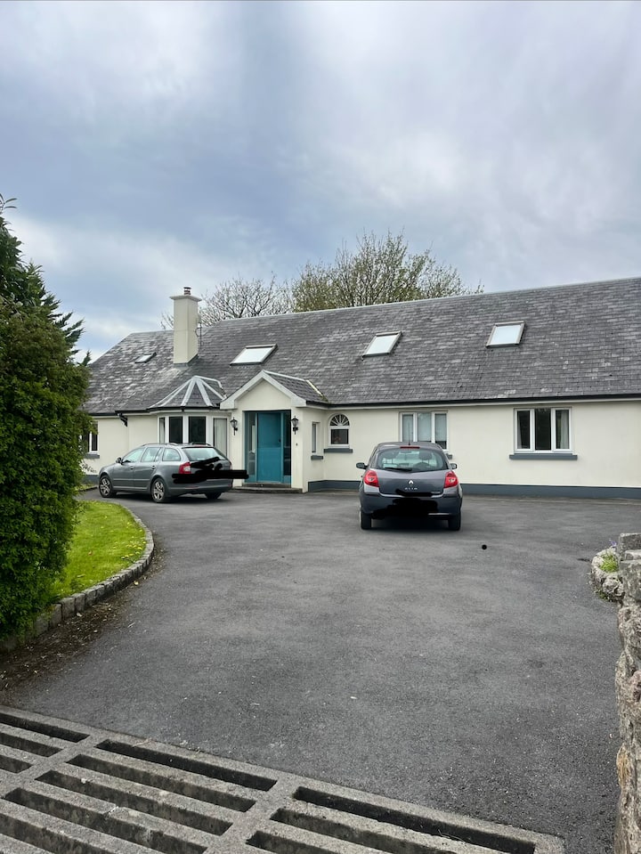 Rustic Country Charm, Just 20 Minutes From Galway - Galway