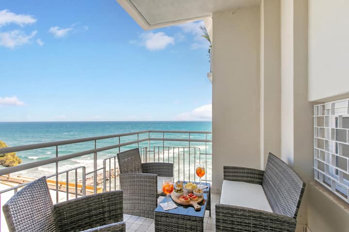 Kenyon Charm - Total Sea View - By Happy Rentals - Alassio