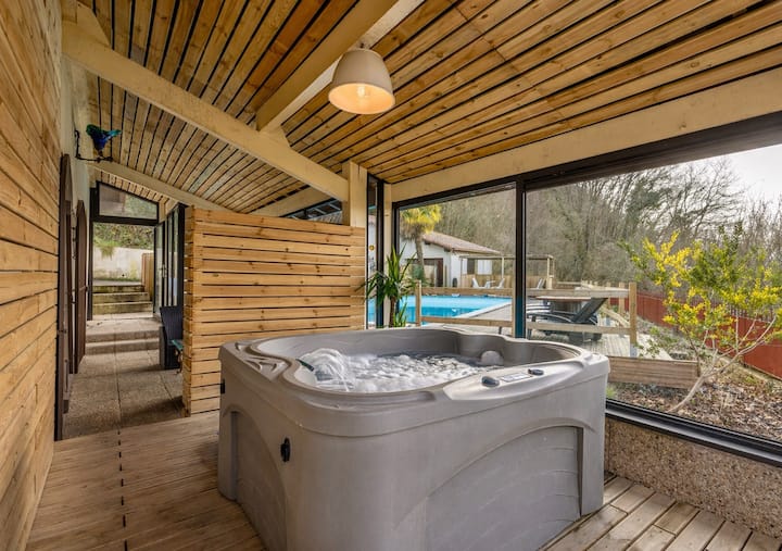 Pays Basque - Gîte Groupe Piscine, Spa, Cinéma - Urt