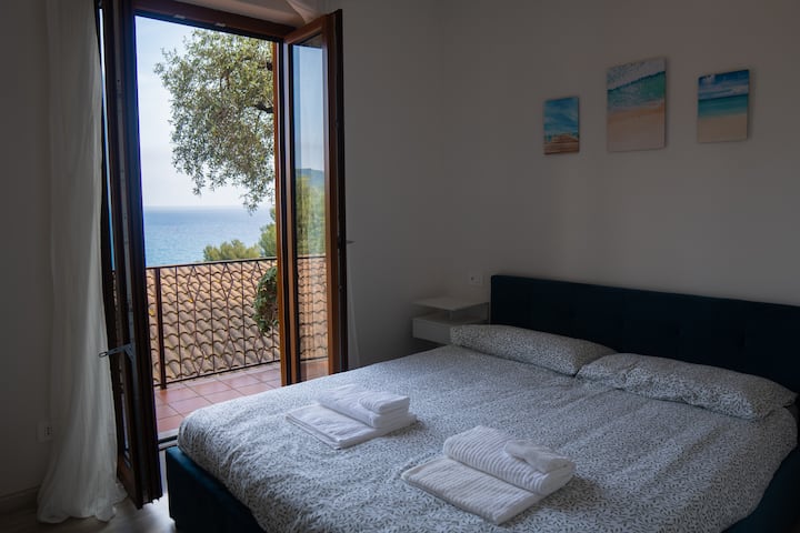 Appartamento Sul Mare | Piscina & Spiaggia Privata - San Bartolomeo al Mare
