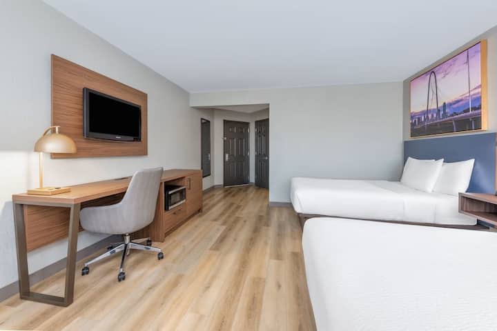 La Quinta Dallas Dfw Airport North | 2 Dbl Deluxe - Grapevine, TX