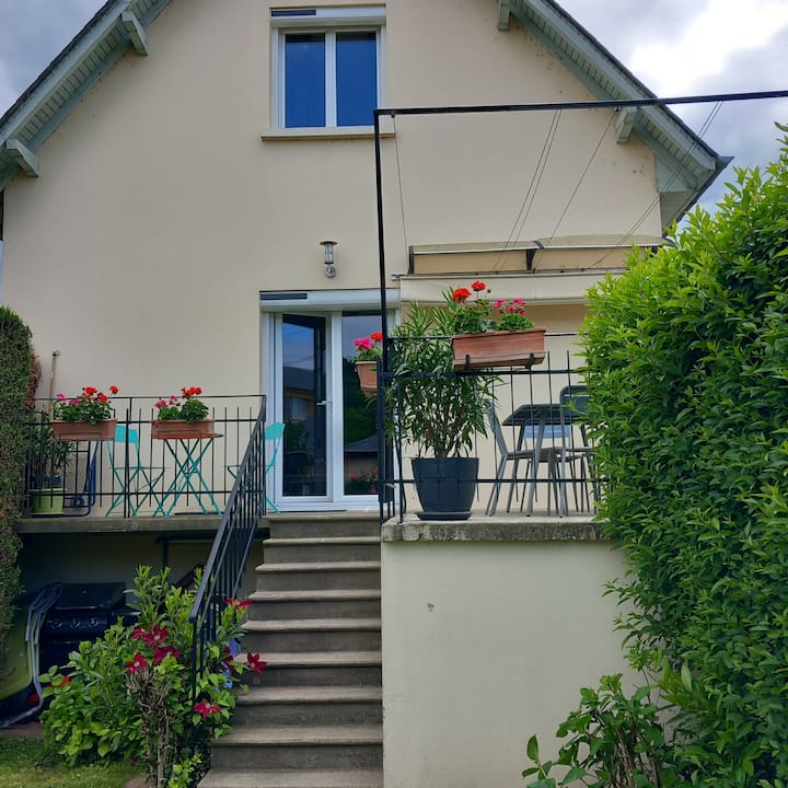 Maison Calme Avec Jardin Et Vue Château - Espalion