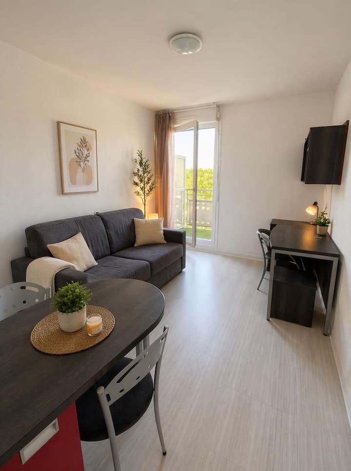 Joli Studio Cosy Avec Balcon Et Parking - Aix-en-Provence