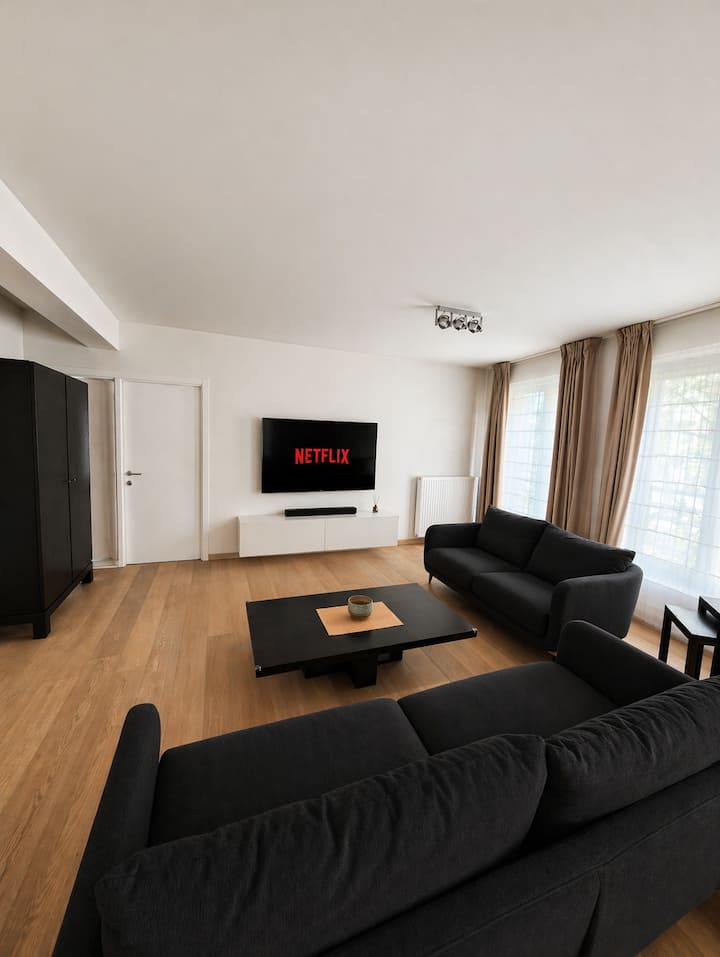 Elegant 2br Duplex (Uccle) Luxury & Comfort Living - Forest