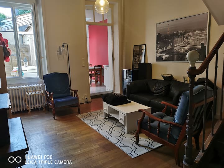 Maison, Terrasse, 3 Chambres. Partagée Ou Pas. - Laval, France