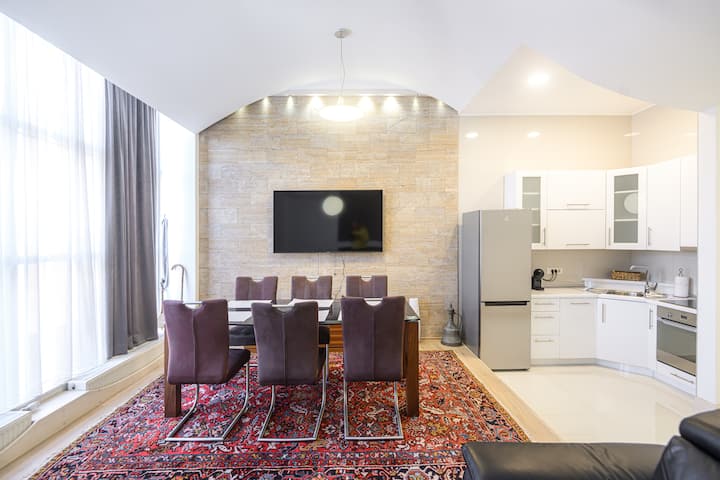 Quiet 2br Apartment • 5 Min From Airport • Ilidza - Saraybosna