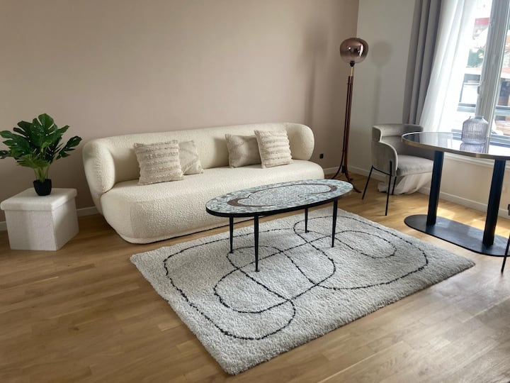 Grand Appartement Sur Jardin - Métro Direct Paris - Le Raincy