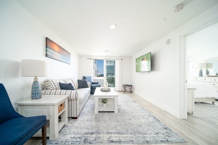 Luxury Ocean View Condo With Private Balcony - Nelson Beach, MA