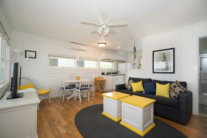 Montauk Soundview Cottage 2 - Montauk, NY