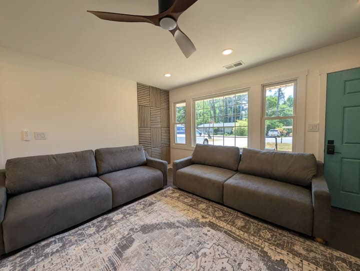 Near Battery Games Firepit Kitchen Laundry Patio - Marietta, GA