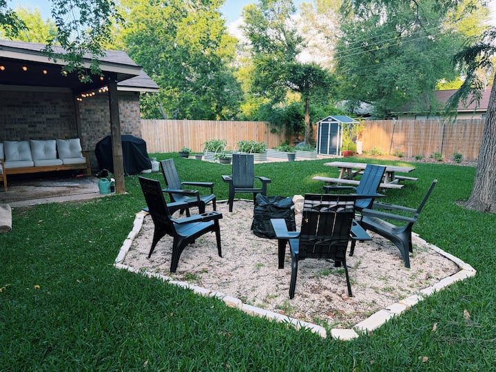 Aggie Hq | Sleeps 8 | Near Tamu & Kyle Field - Bryan