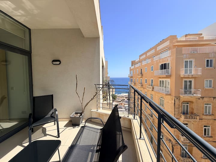No.37 | Hughes Hallet | Sliema - Malta
