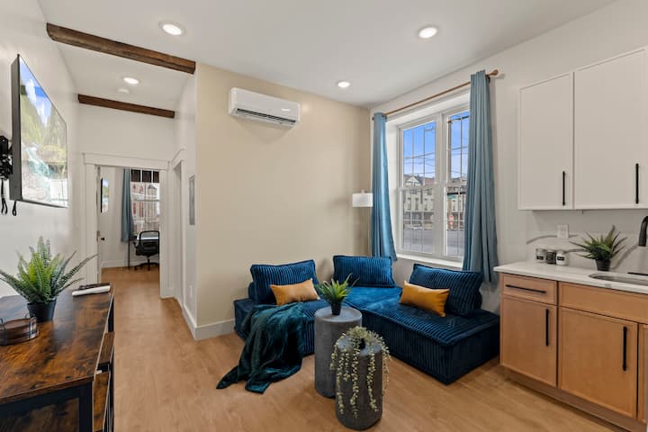 Art Museum Stay ~ 1br - Ardmore, PA