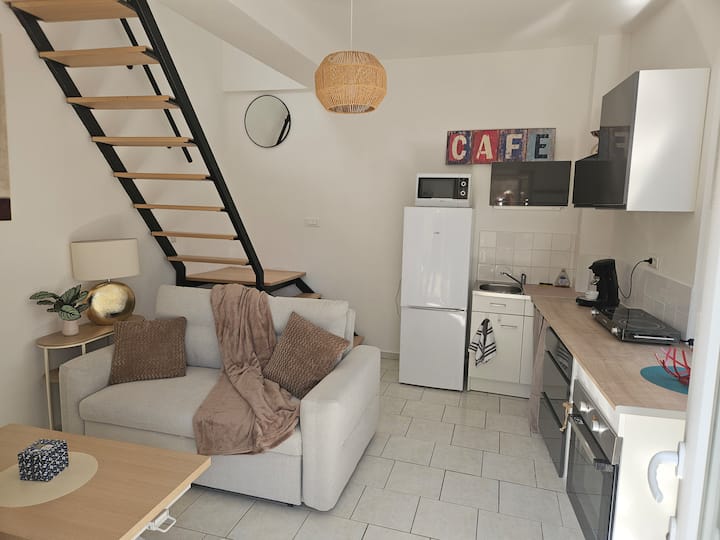 Charmante Maisonnette En Duplex - ibis budget Noyon
