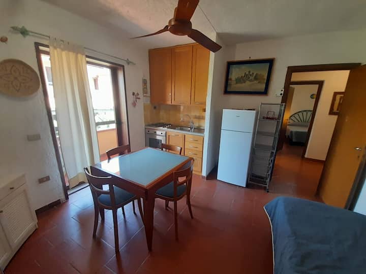 Grazioso Bilocale 4 Pax A 50 Mt Dalla Spiaggia - Golfo Aranci