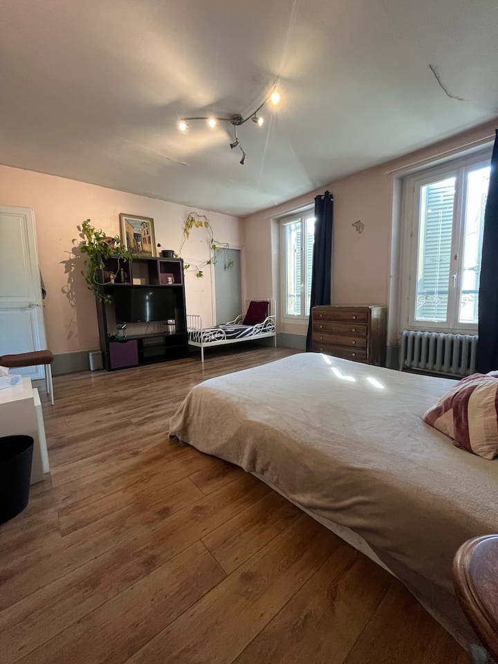 Maison 270 M2 Avec Jardin De 750 M2 - Sarcelles