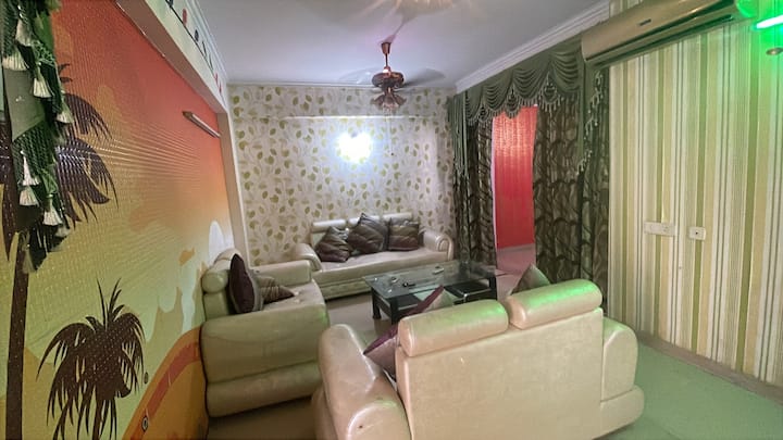 Spacious 2 Bhk,2bathroom Flat In Paush Area - Gwalior