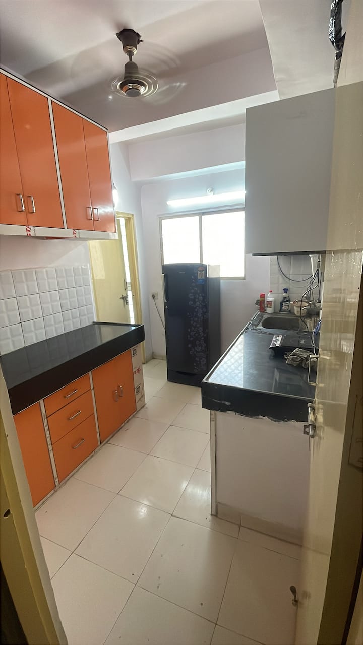 Spacious 2 Bhk,2bathroom Flat In Paush Area - Gwalior