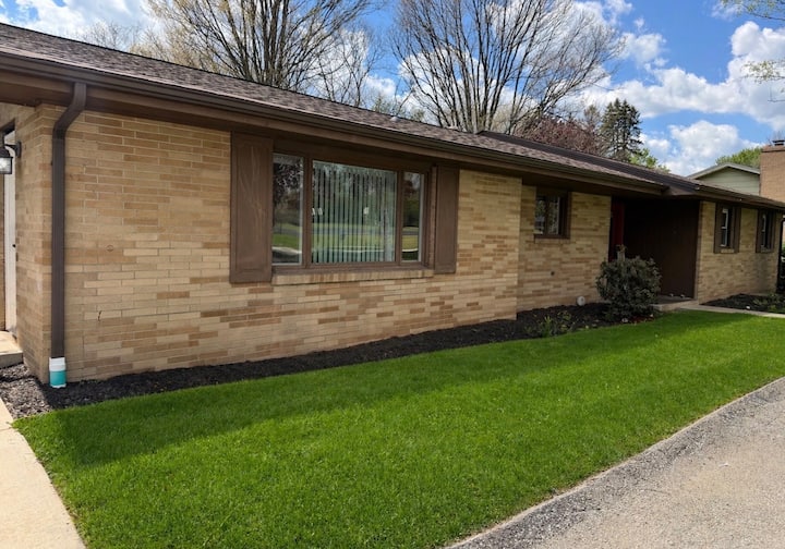 The Residence On Mcknight - Indiana, PA