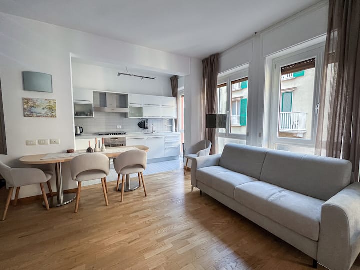 Domus Alba Lecco Center Apartment - Lake Como - Lecco