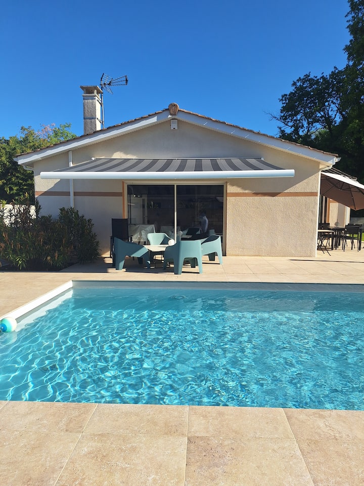 Maison Familiale Proche Bordeaux Avec Piscine - Blanquefort
