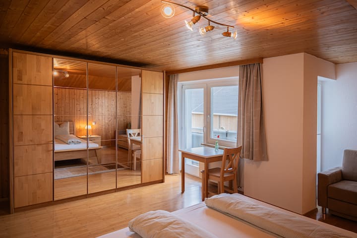 Spacious Apt With Mountain View & Balcony - Hittisau