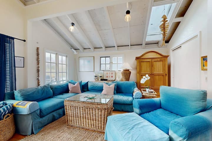 Salmon Creek Dog Cottage For Two - Bodega Bay, CA