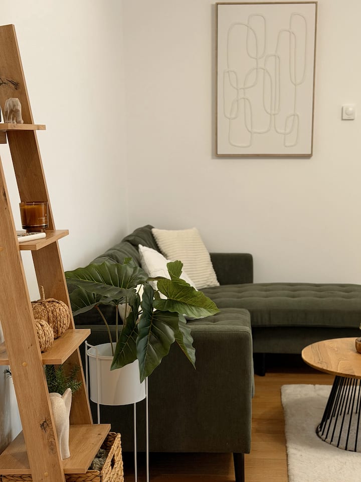 Spacious 2br Apartment With Balcony & City View - Arad