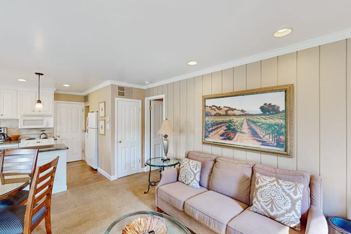 Silverado One-bedroom Condo With Pool Access - Napa, CA