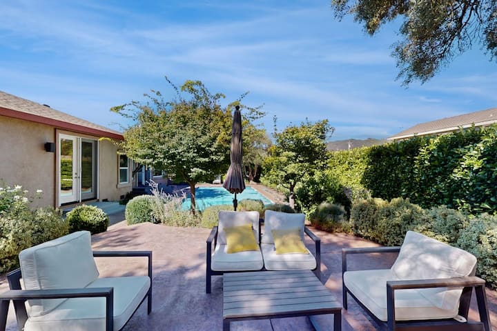 Sonoma Pool Home Near Plaza Wineries - 索諾瑪