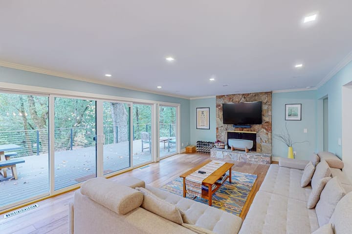 Glen Ellen Forest Hot Tub Home - Glen Ellen, CA