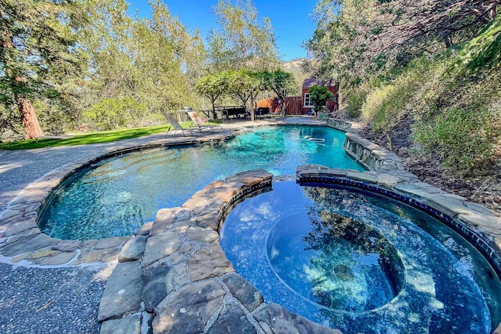 Cloverdale Dog-friendly Pool Retreat Near Wineries - Florence Vineyard, Geyserville