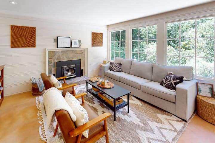 Secluded Forest Home Near Guerneville - Guerneville, CA