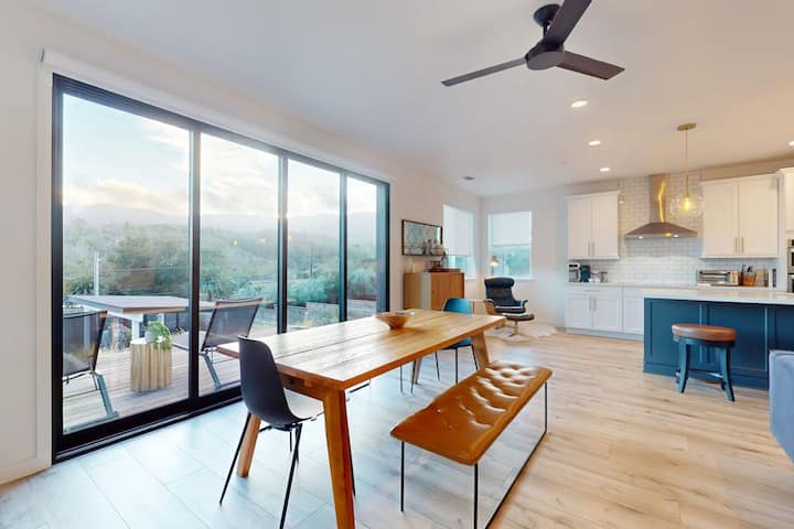 Dog-friendly Glen Ellen Hot Tub Retreat - Glen Ellen, CA