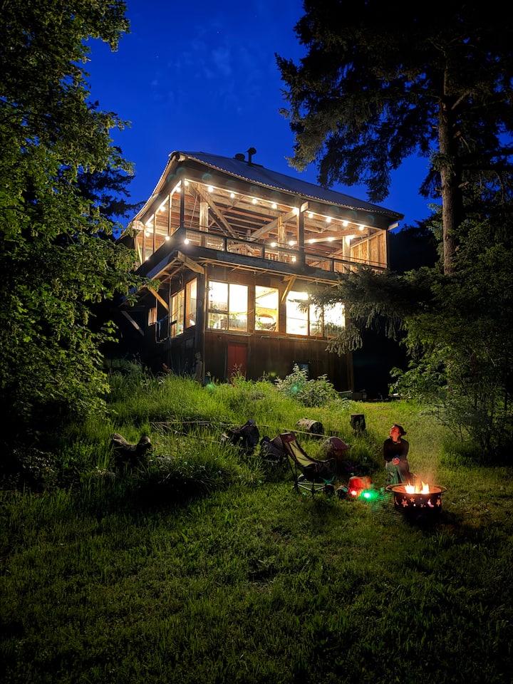 Thunderbird Treehouse - Hood River, OR
