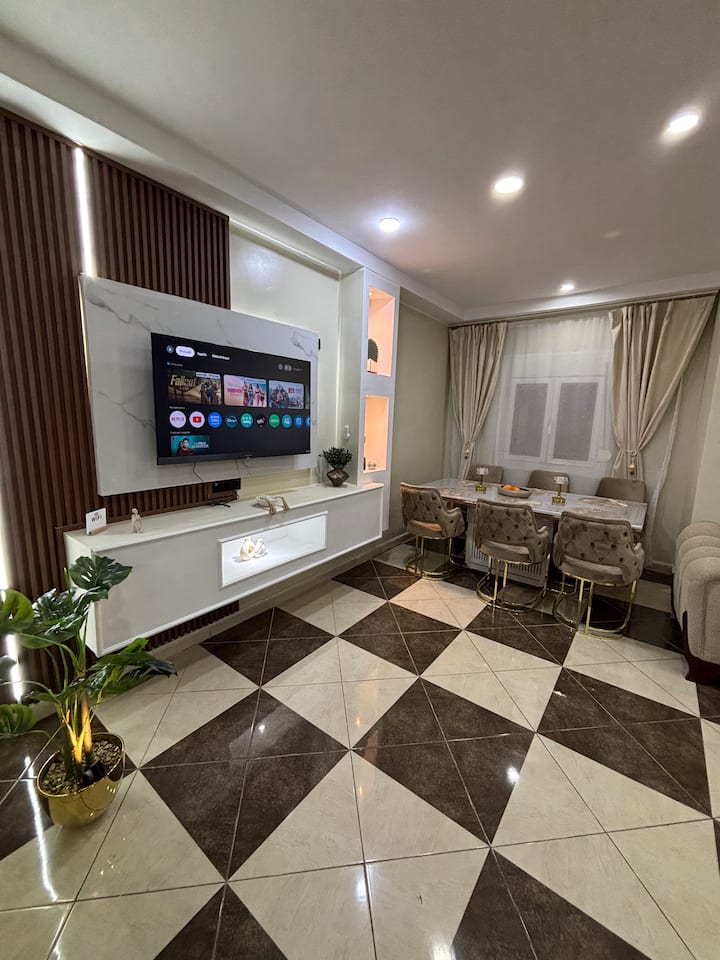 Appartement Vue Mer Spacieux Quartier Prisé à Oran - Oran