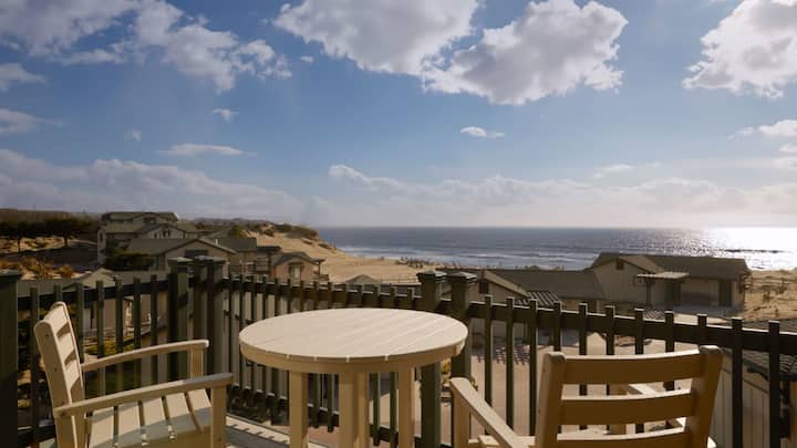 Ocean View King + Spa & Yoga Classes + Dining - Marina, CA