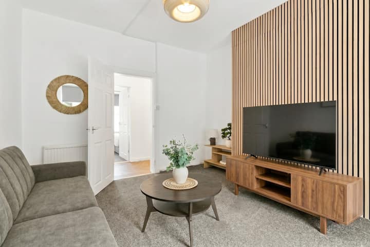 Charming 3 Bdr Near Hampden |Sleeps 8|free Parking - Glasgow